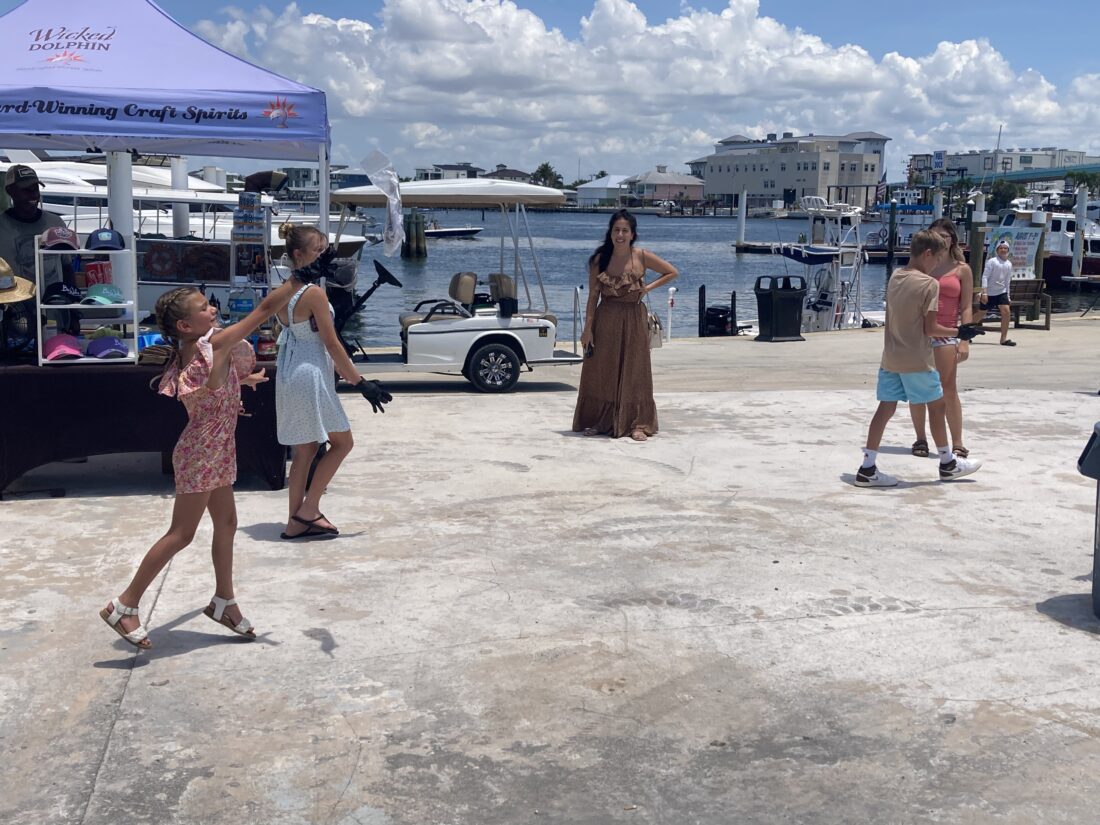 Mullet Madness attracts mullet throwers, Joe Dirt lookalikes - FORT ...